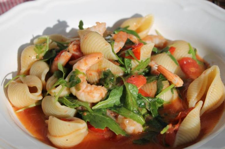 Pasta med rejer og tomater | La Dolce Vita - mit middelhavskøkken